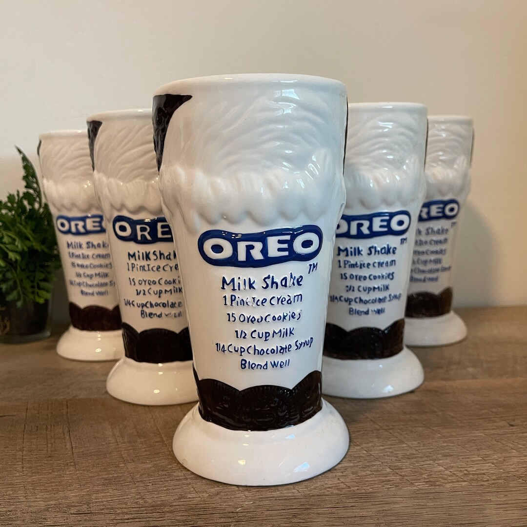 Oreo Cookie Milkshake Glass SEE DETAILS Oreo Milk Shake Vintage Oreo ...