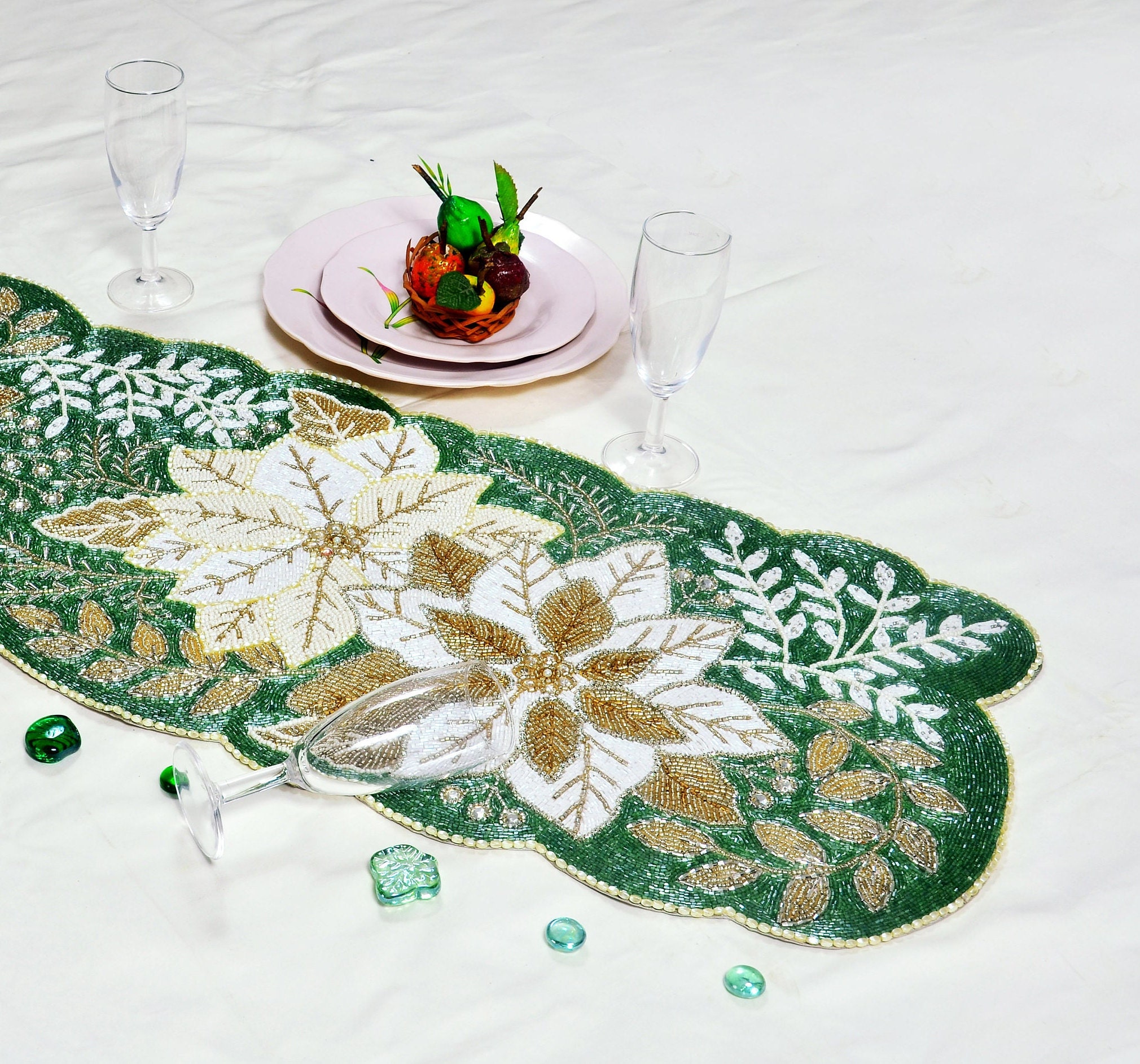 Handmade Beads Table Runner, Floral Design Dinning Table Topper ...