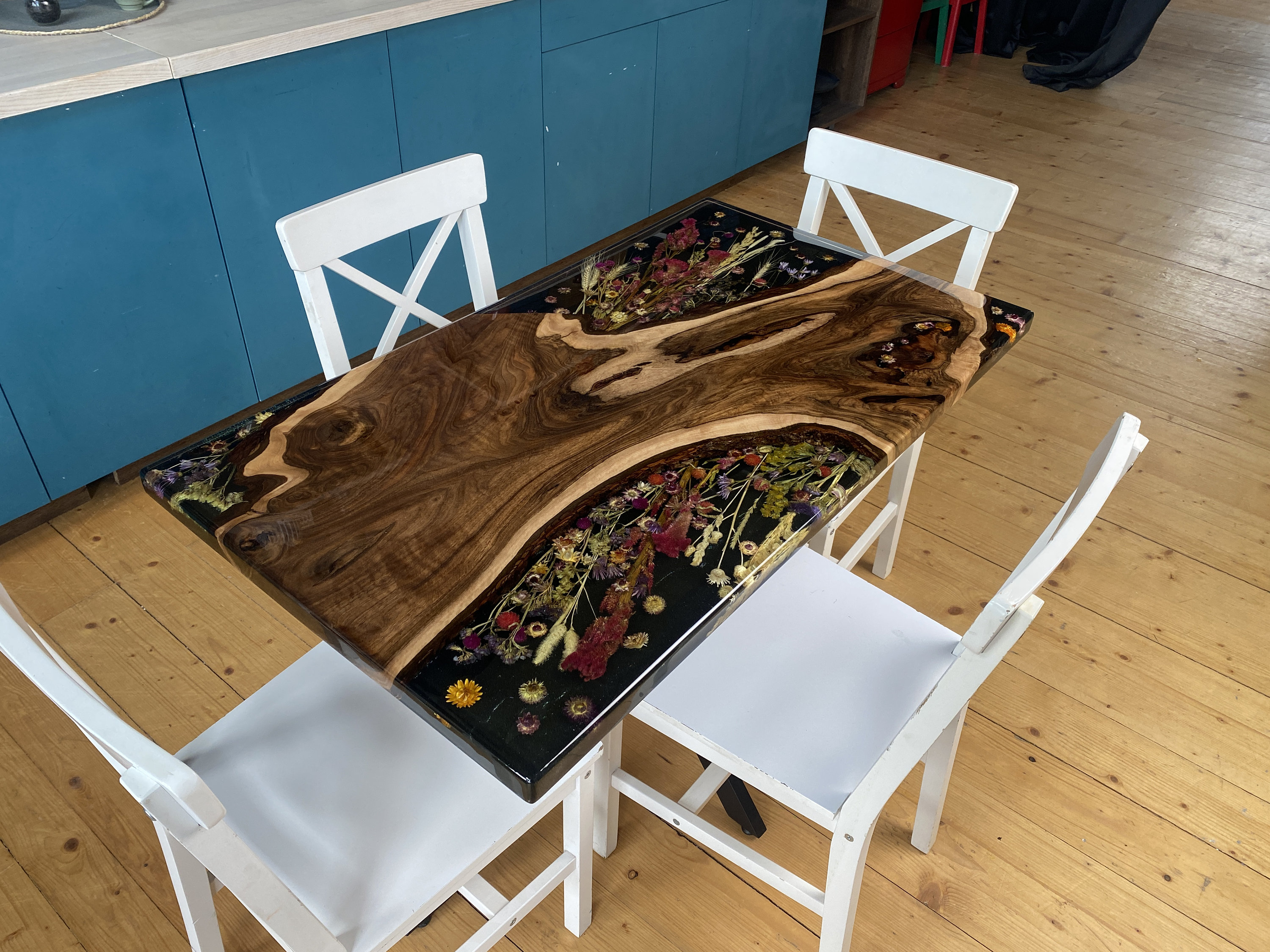 Pressed Flower Epoxy Table, Unusual Dining Table, Floral Art Resin ...