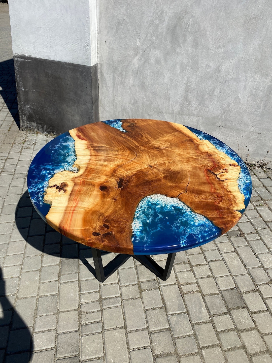 Epoxy Resin Round Table, Center Round Dine Tables, Round Table ...