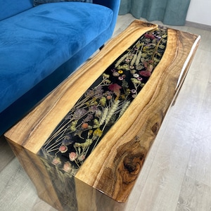 Dried Flower Bouquet Epoxy Table, Wildflower Epoxy Resin Art ...
