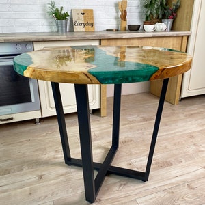 Round Dine Table Round Epoxy Resin Table Green Emerald Epoxy - Etsy