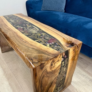 Dried Flower Bouquet Epoxy Table, Wildflower Epoxy Resin Art ...