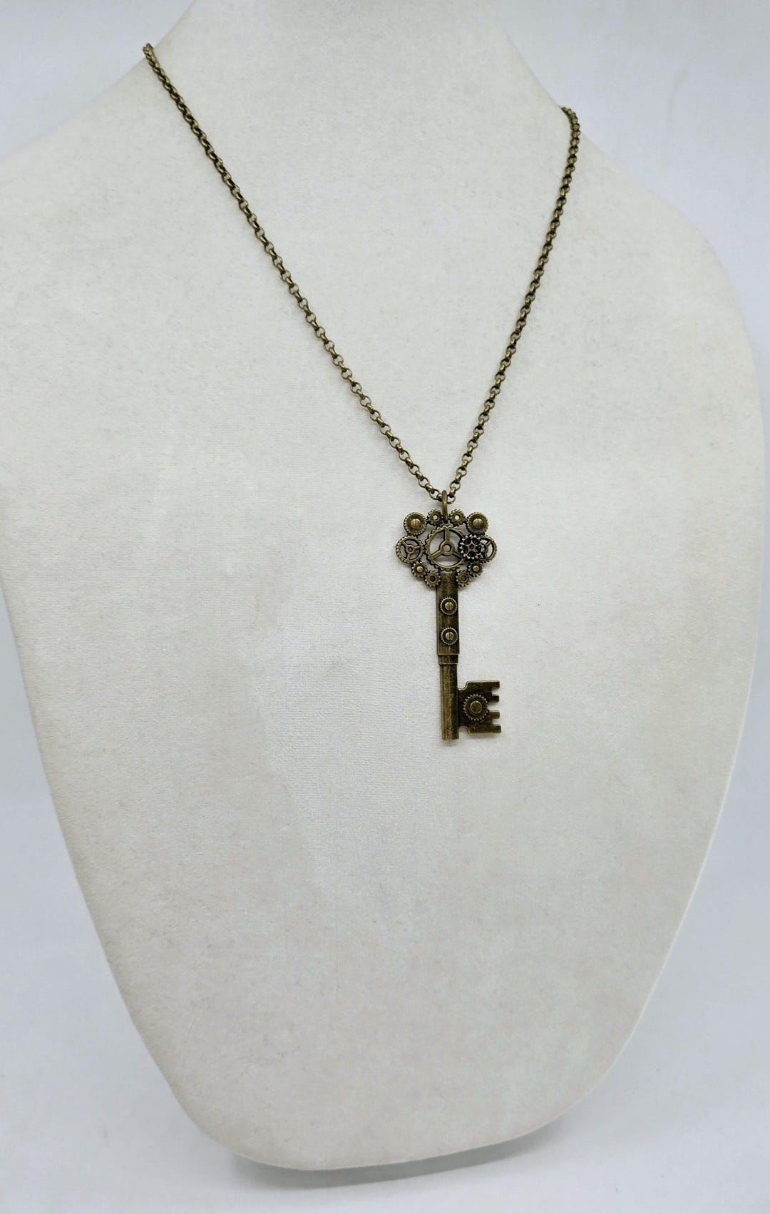 Antique Brass Steampunk Skeleton Key With Gears and Cogs on the Bow of ...