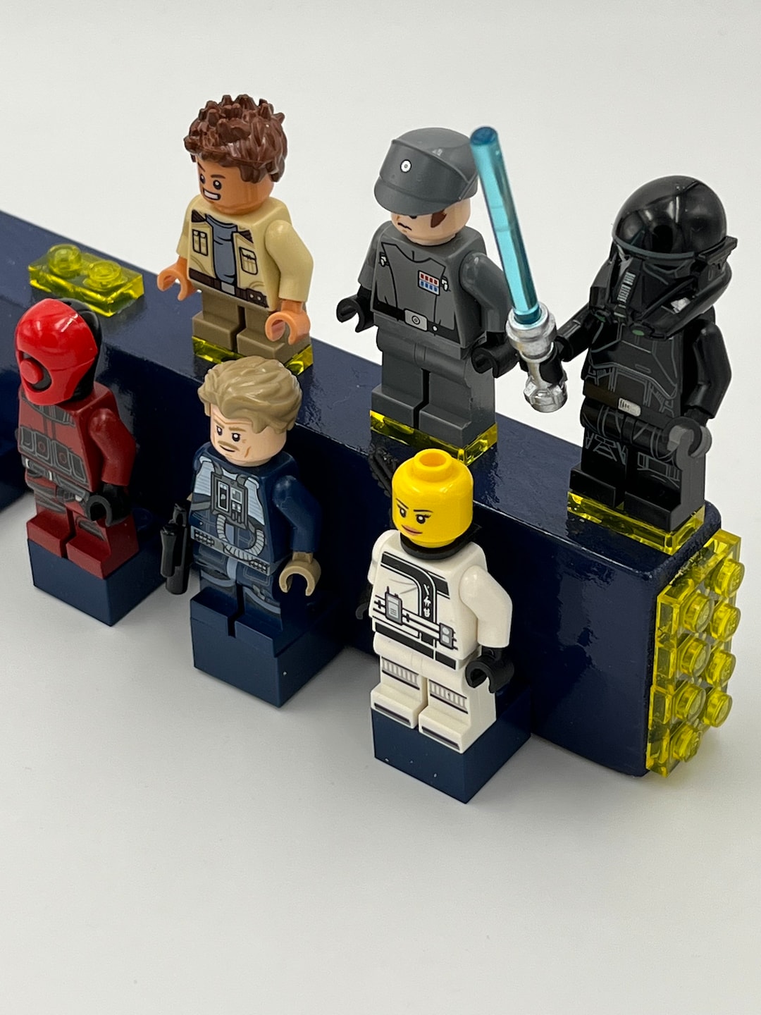 Lego Minifigurine Display, Legos Mini Figure Floating Shelf ...