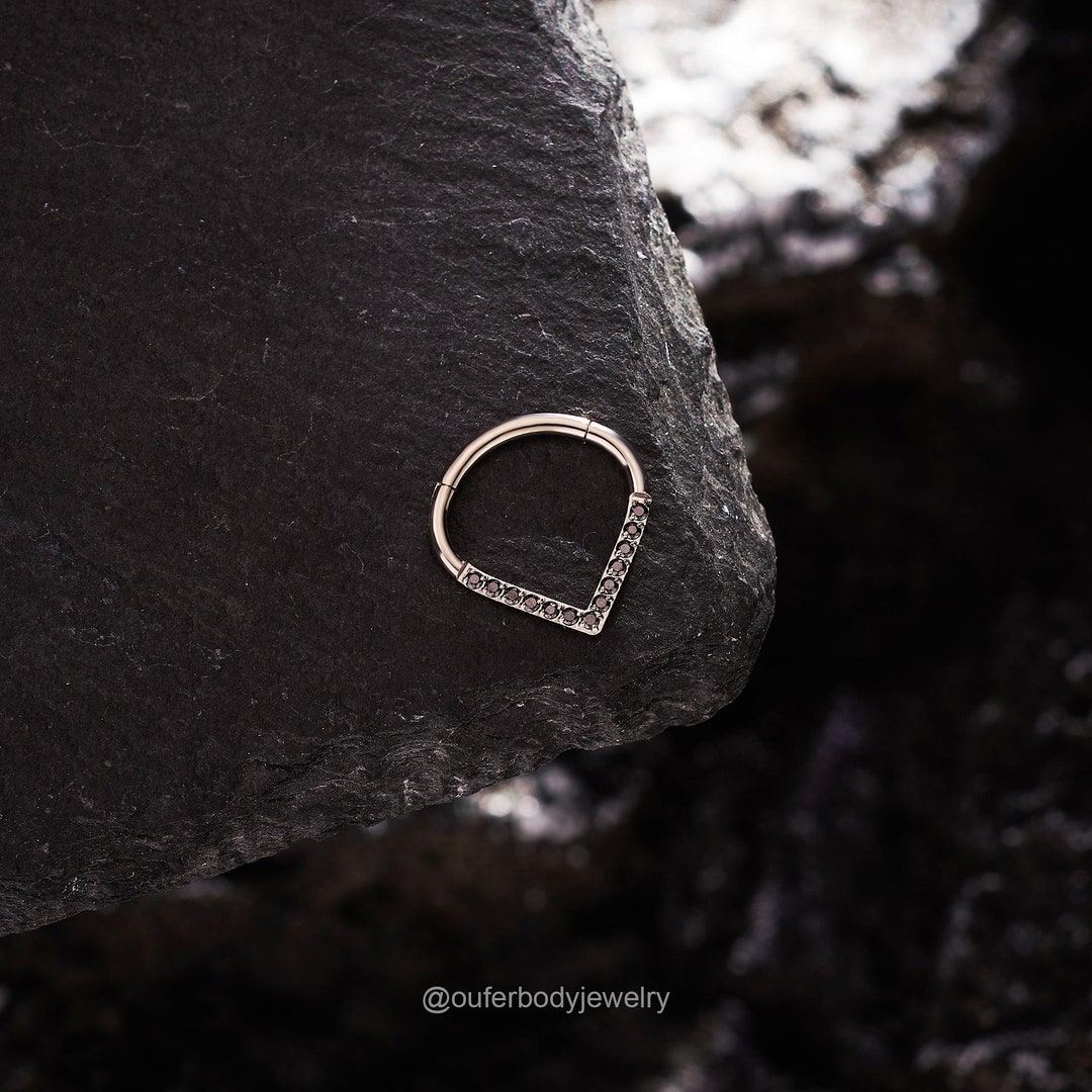 16G Titanium V Shape Black CZ Septum Clicker/hinged Daith Hoop/daith ...