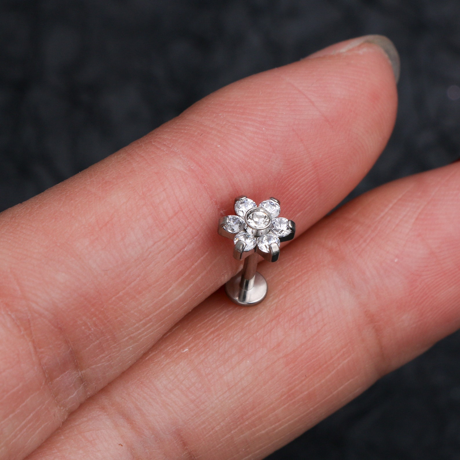 16G Implant Grade Titanium Internally Threaded Studs/cartilage | Etsy