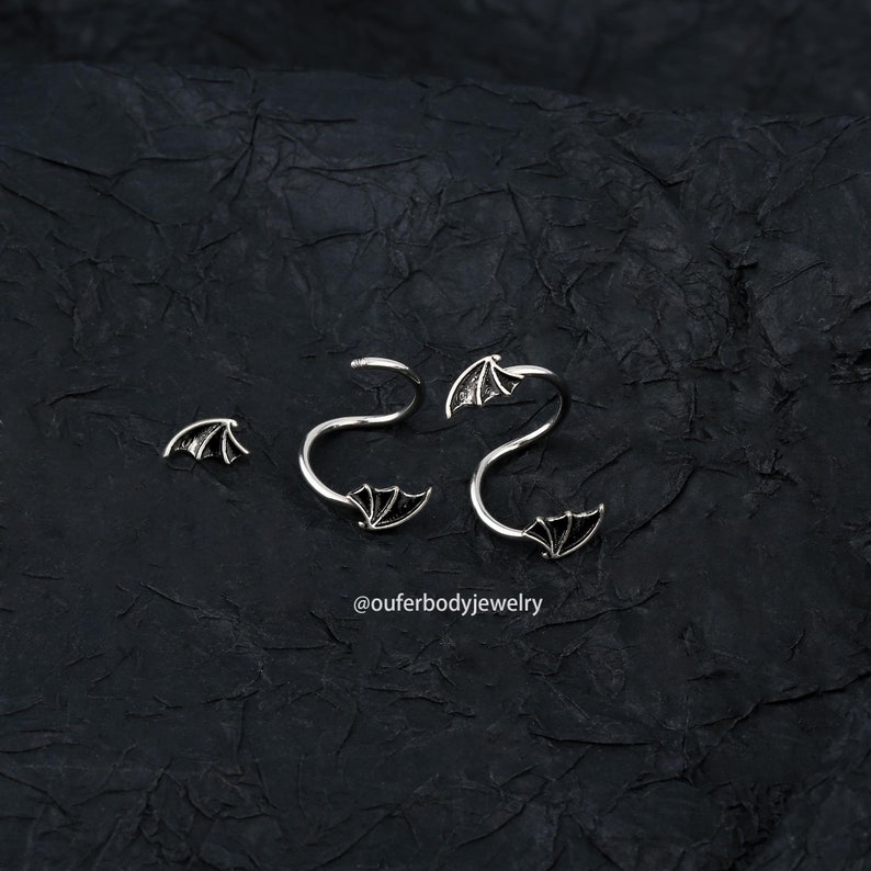 16G Bat Wing Spiral Cartilage Earring/helix Earring/halloween - Etsy