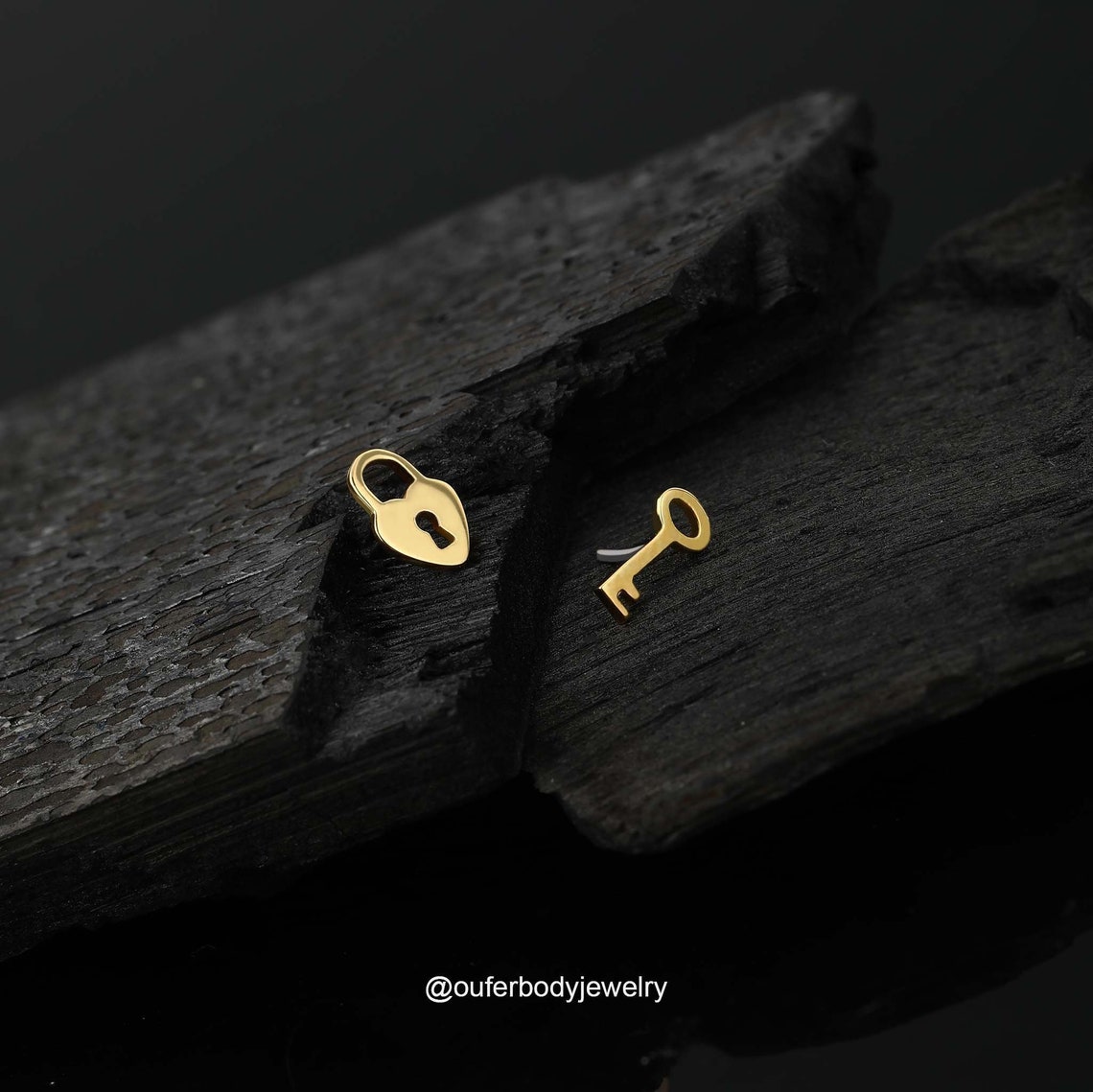 14K Solid Gold Key&lock Threadless Push Pin Labret Stud Earrings ...