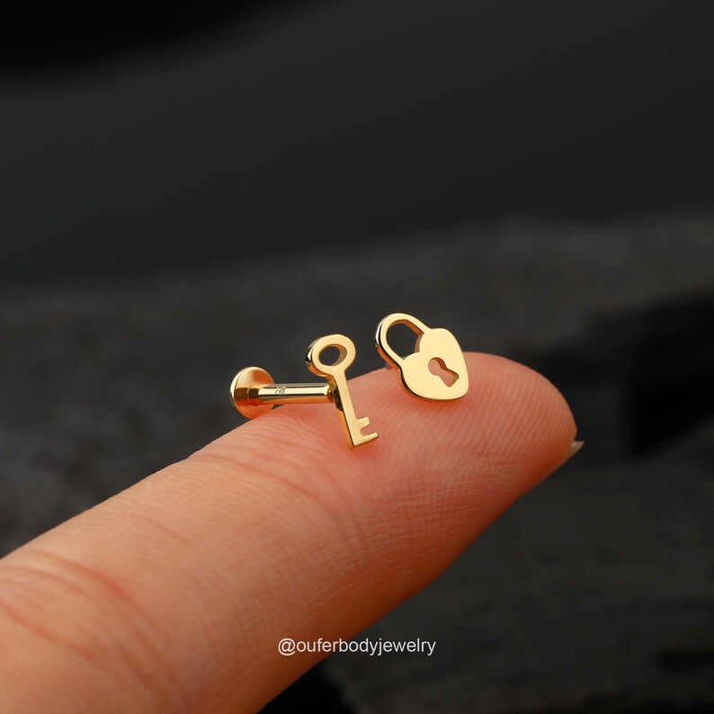 14K Solid Gold Key&lock Threadless Push Pin Labret Stud Earrings ...