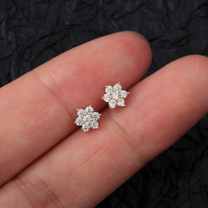 14k Solid Gold Threadless Push Pin Labret Stud/cartilage - Etsy