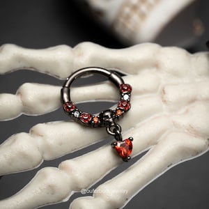16G Skull Head Heart Dangle Hinged Segment Septum Ring/black Red Septum ...