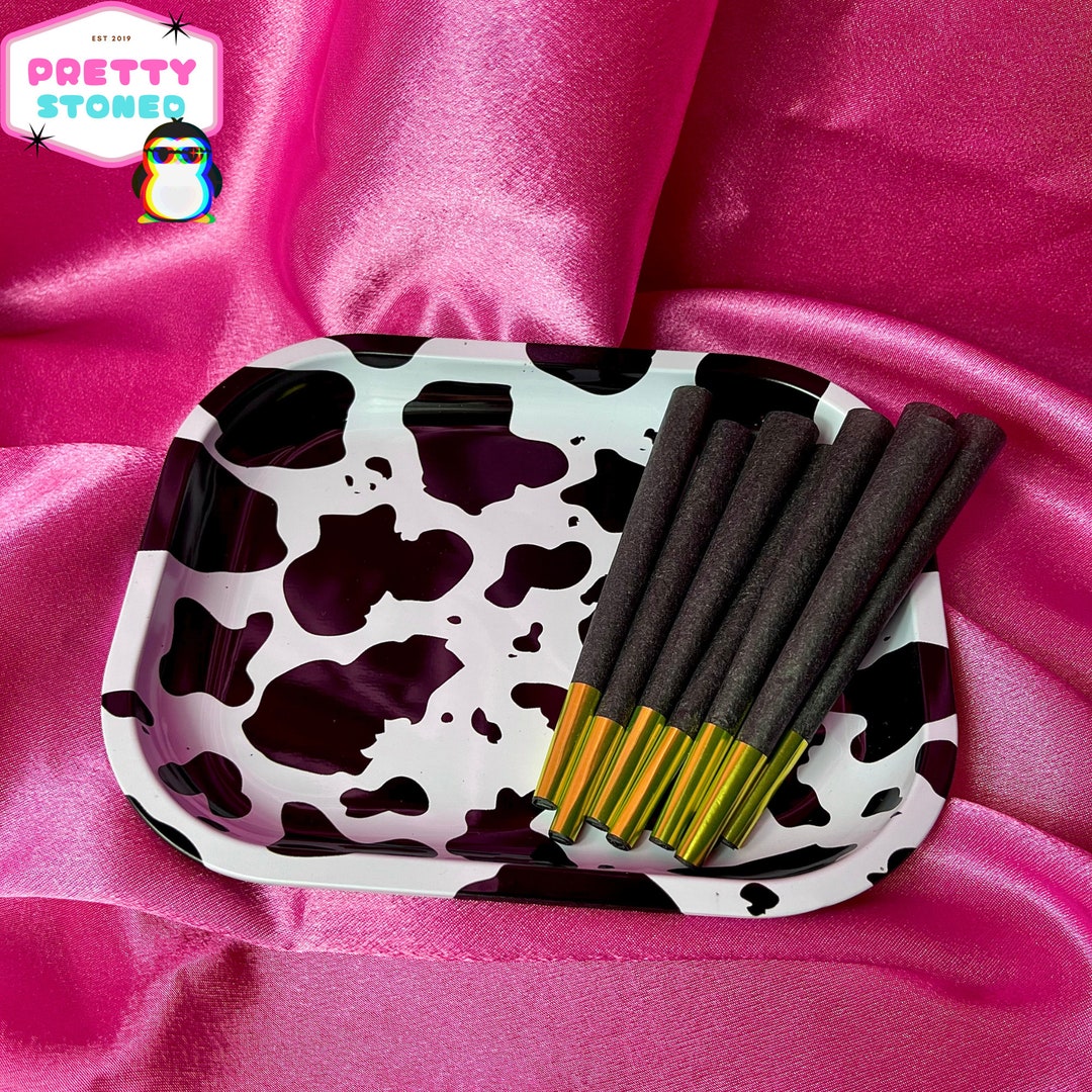 Cow Rolling Tray Gift Set With 8 Black Pre Rolled Cones - Etsy