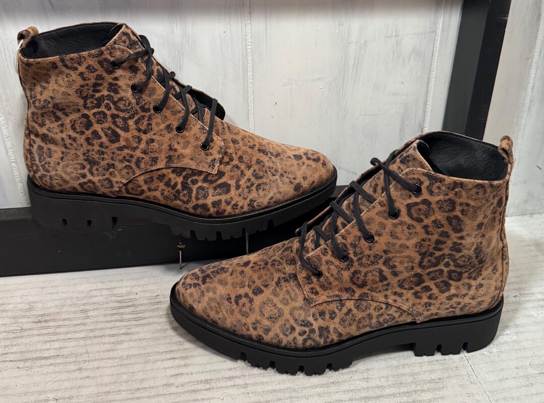 New Eric Michael HANDMADE Leather LEOPARD Print Booties, Size 40, New ...