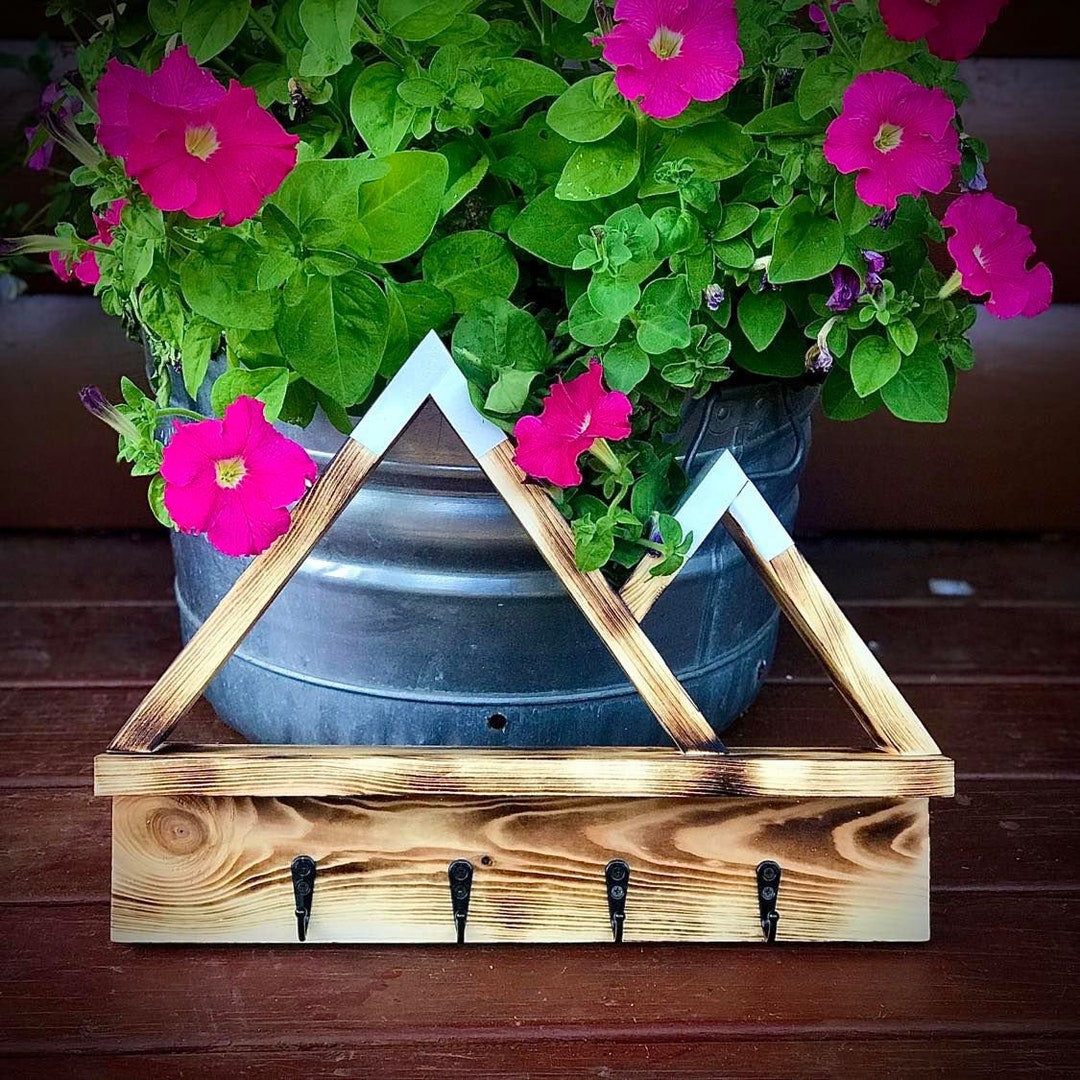 Mountain Key Rack With Shelf, Entryway Organizer With Hooks, Mountain ...