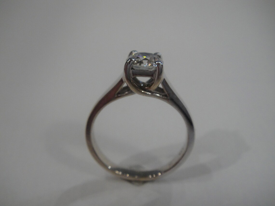 Solitaire Diamond Ring - Etsy Canada