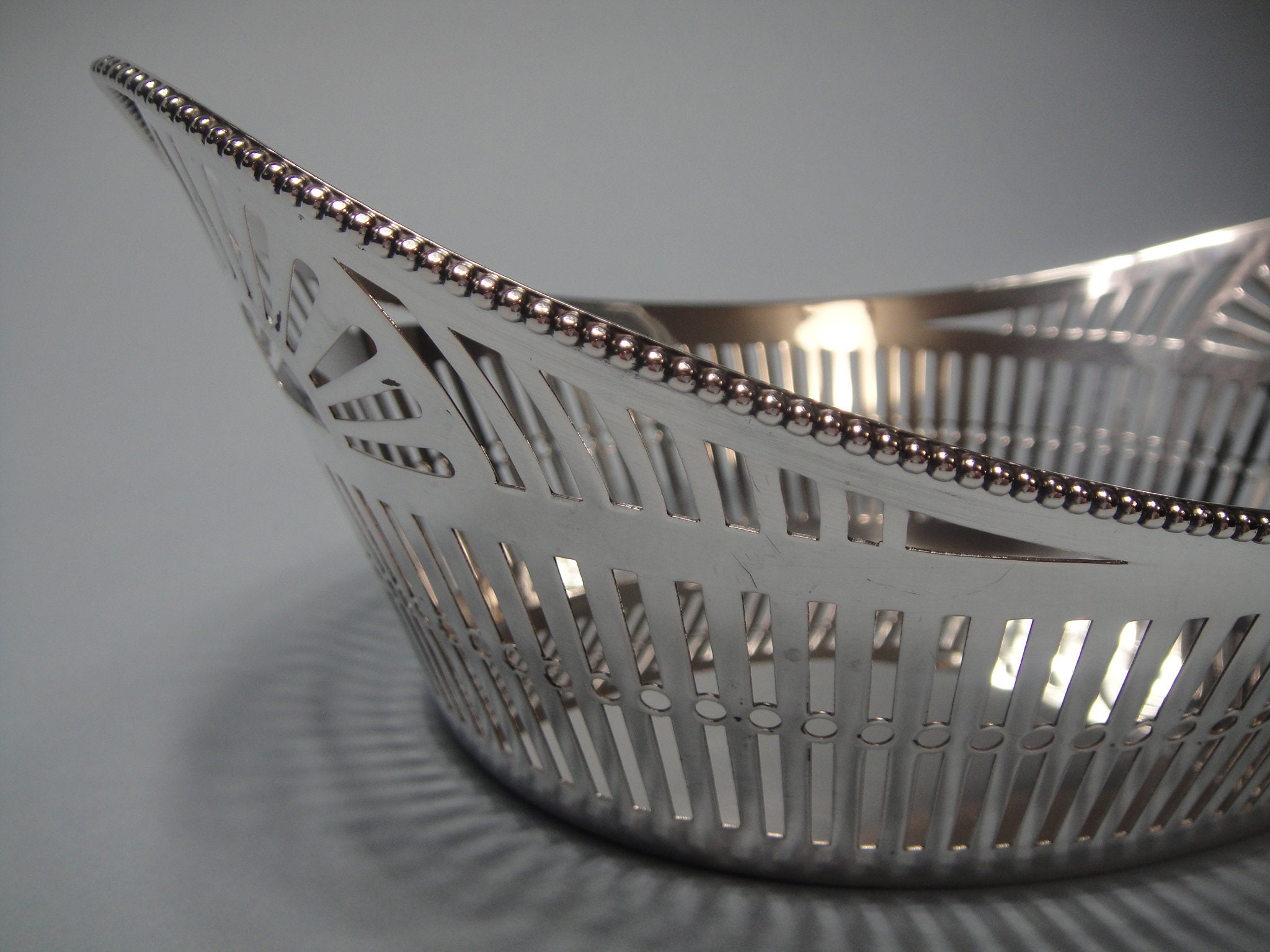 Vintage Boat-shaped Bread Basket, Model 823 - Etsy