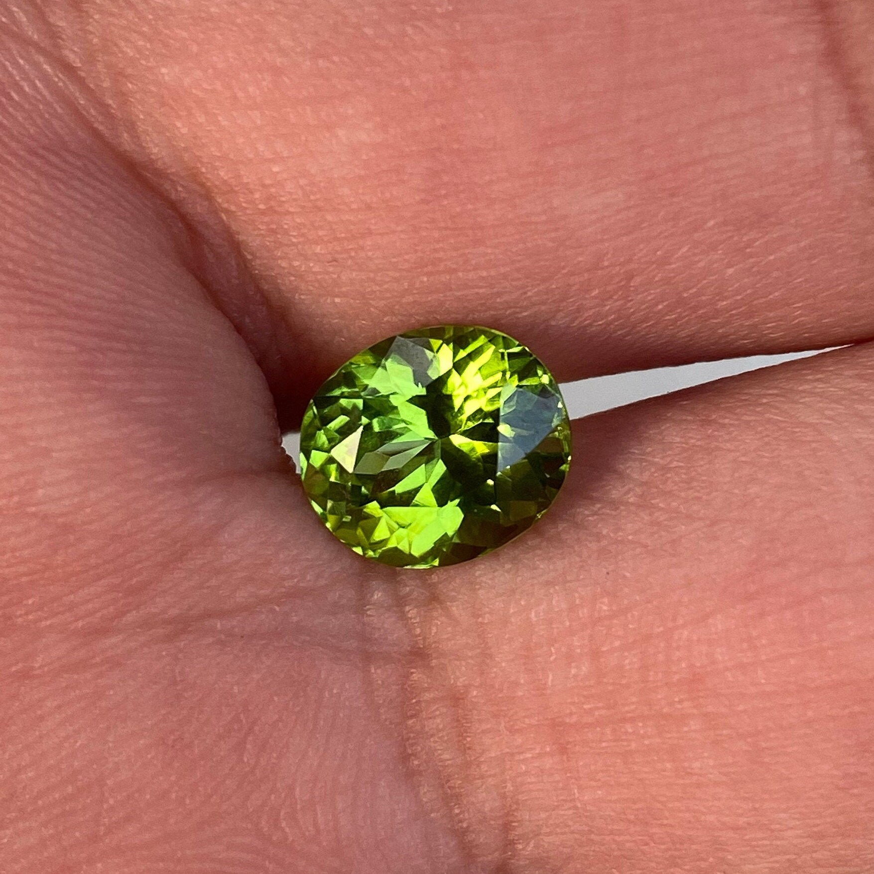 Natural Peridot Oval Cut Loupe Clean Loose Faceted Gemstone 3.10 Carat ...