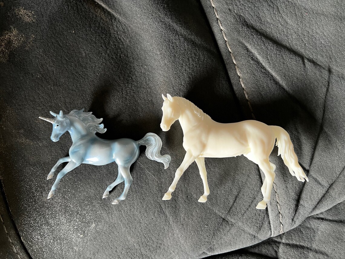 Stablemate Scale Walking Stallion Resin Model Horse LTD - Etsy