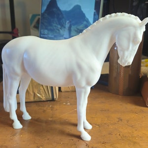 Warmblood Artist Resin Model Horse Figurine - Unpainted 1/9 Traditional ...