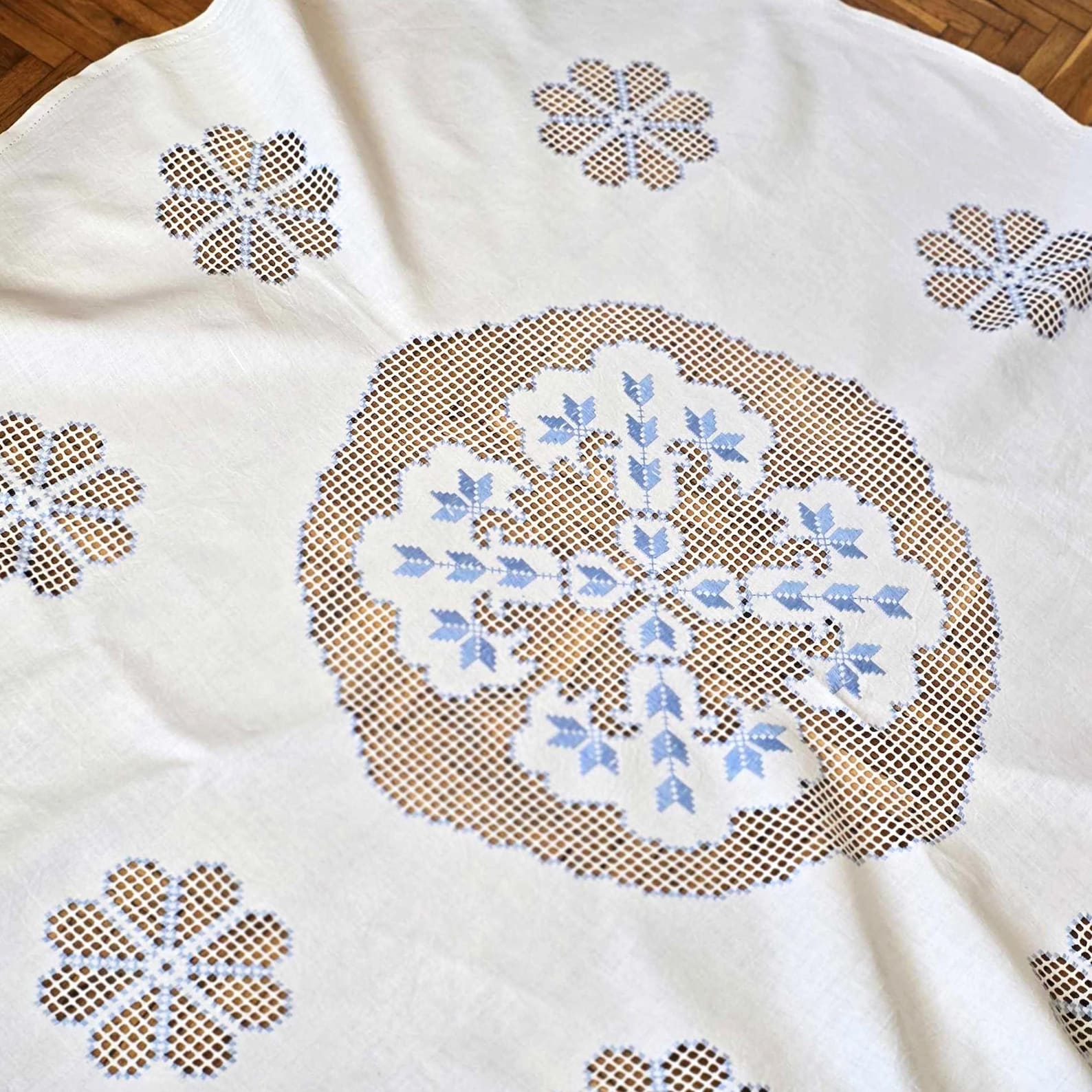 Vintage Embroidered Round Tablecloth White Linen With Blue Hand ...
