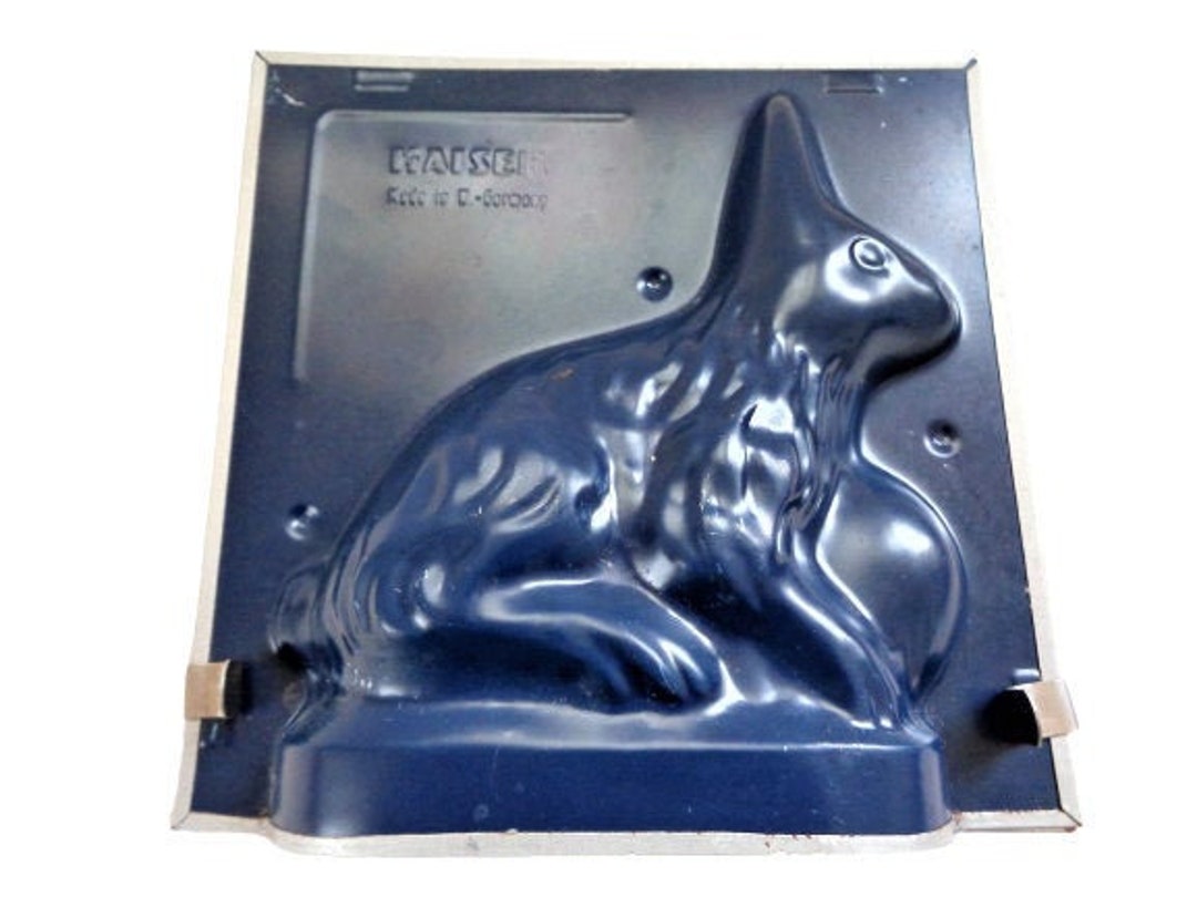 Vintage Metal Chocolate Rabbit Bunny Baking Mold, Easter Bunnies Cake ...