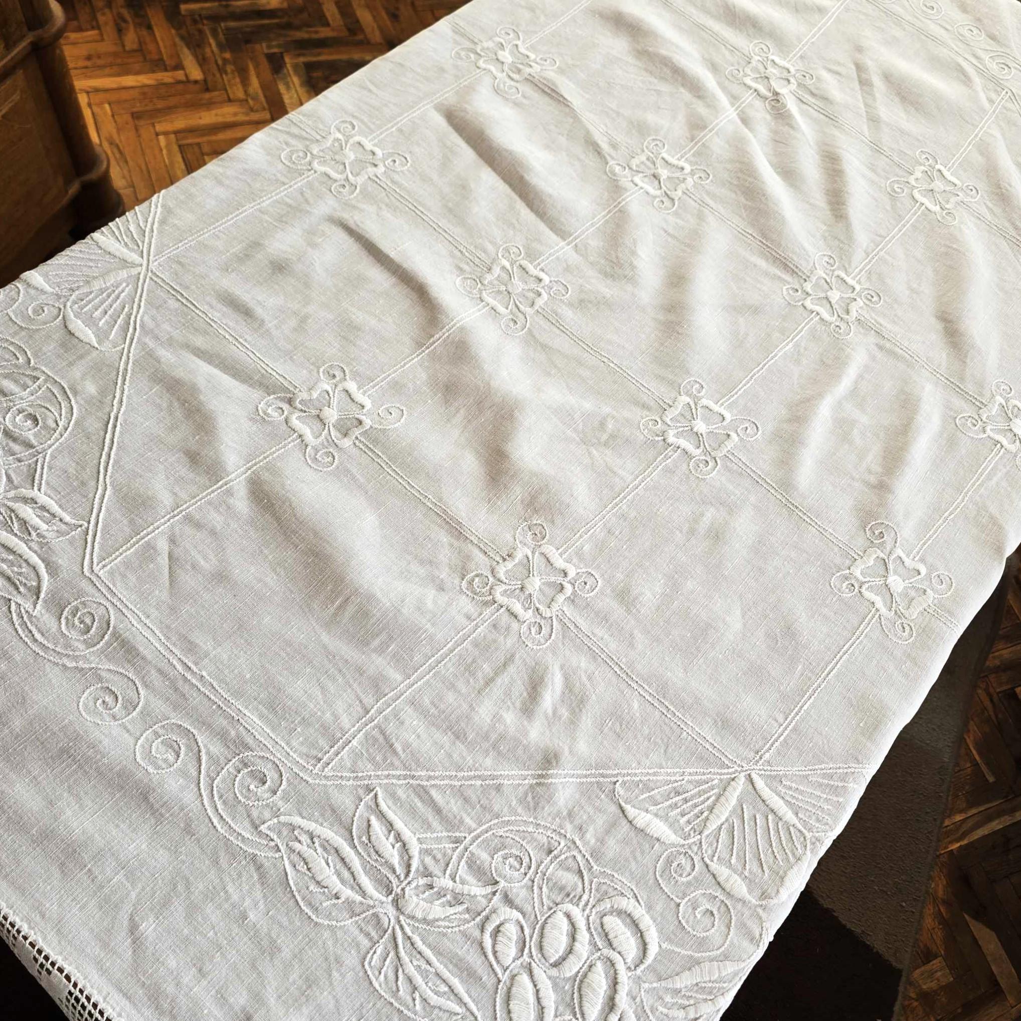 Vintage White Linen Tablecloth Hand Embroidered 56'' Square Wedding ...