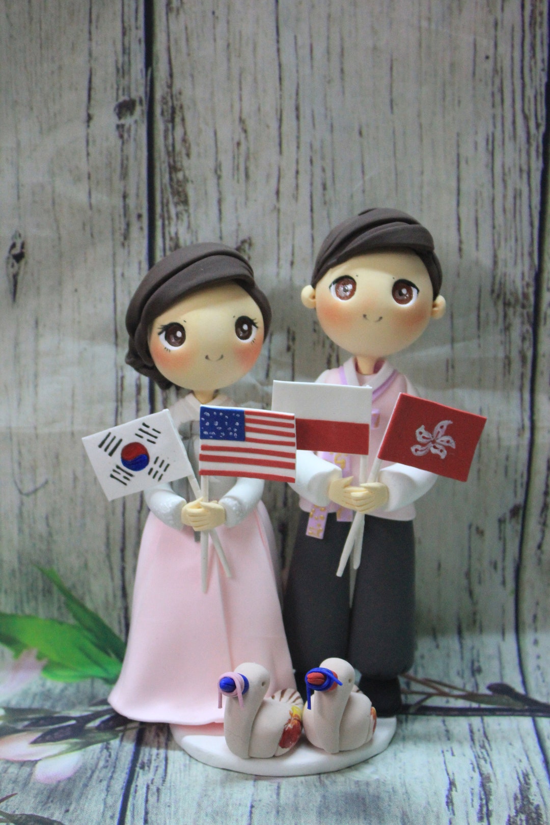 Pink Hanbok Wedding Cake Topper, Bride & Groom Hold Flag Wedding Cake ...