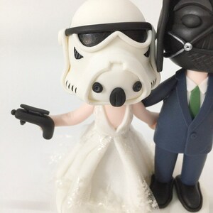 Mini Sci Fi Movie Character Wedding Cake Topper, Movie Fan Wedding ...