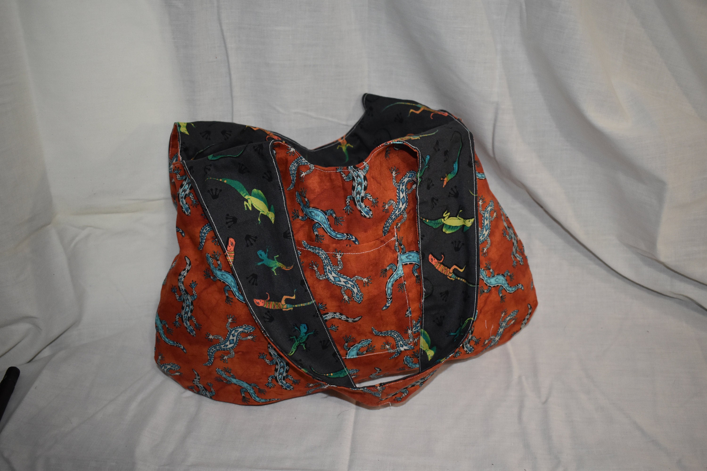 Lizard and Gecko Reversible Shoulder Purse - Etsy UK
