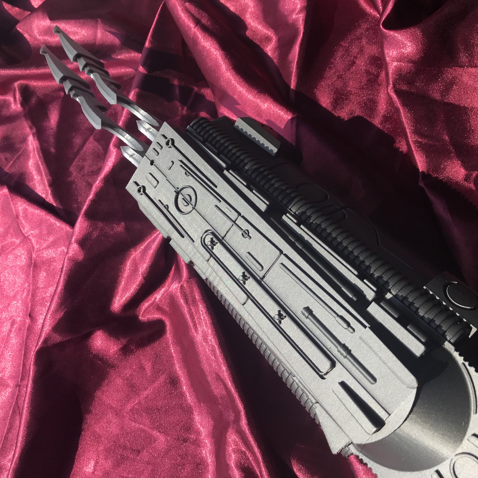 Predator Gauntlet Forearm Bomb Selfdestruction Cummunicator 3D Printed ...