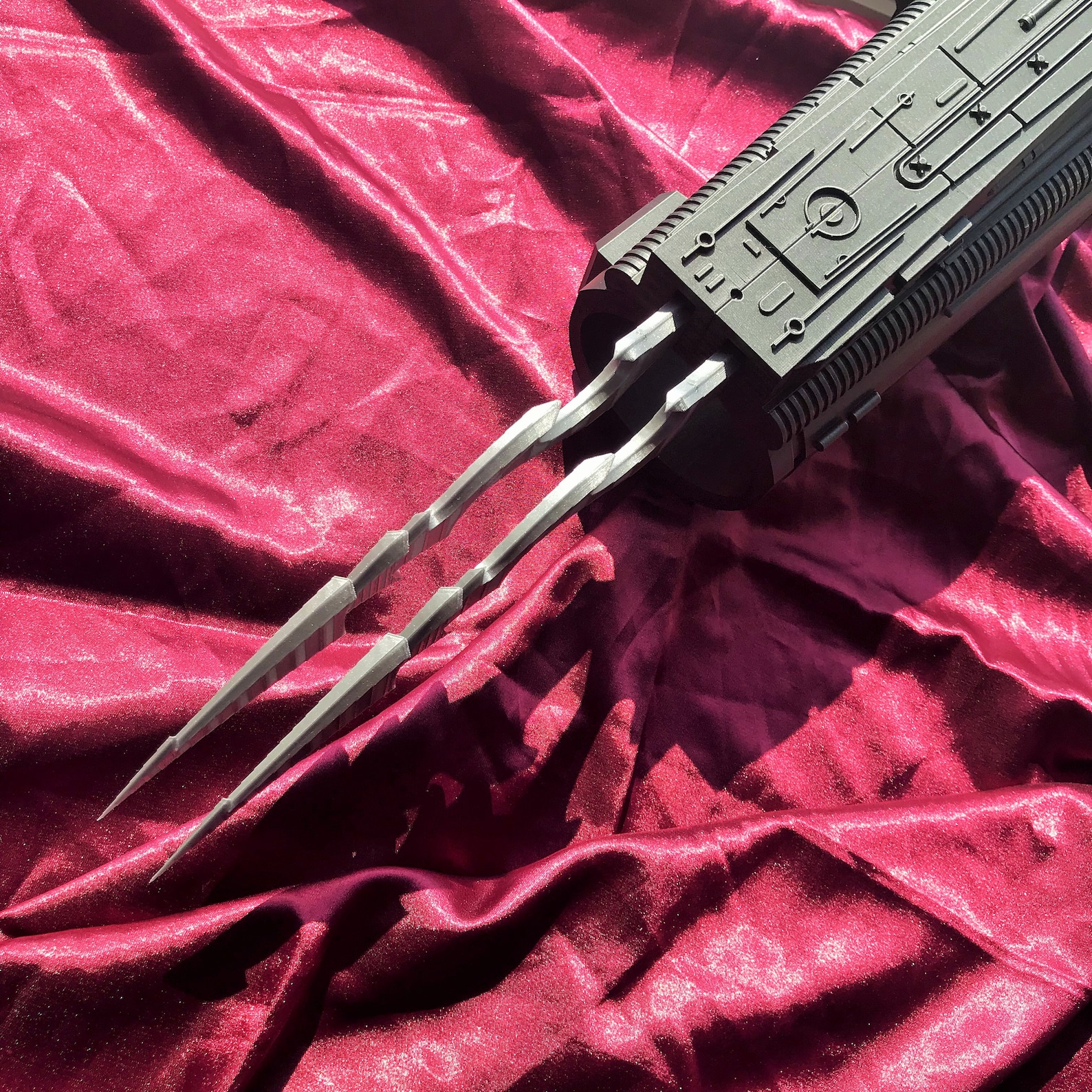 Predator Gauntlet Forearm Bomb Selfdestruction Cummunicator 3D Printed ...