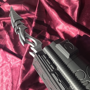 Predator Gauntlet Forearm - Bomb Selfdestruction Cummunicator (3D ...