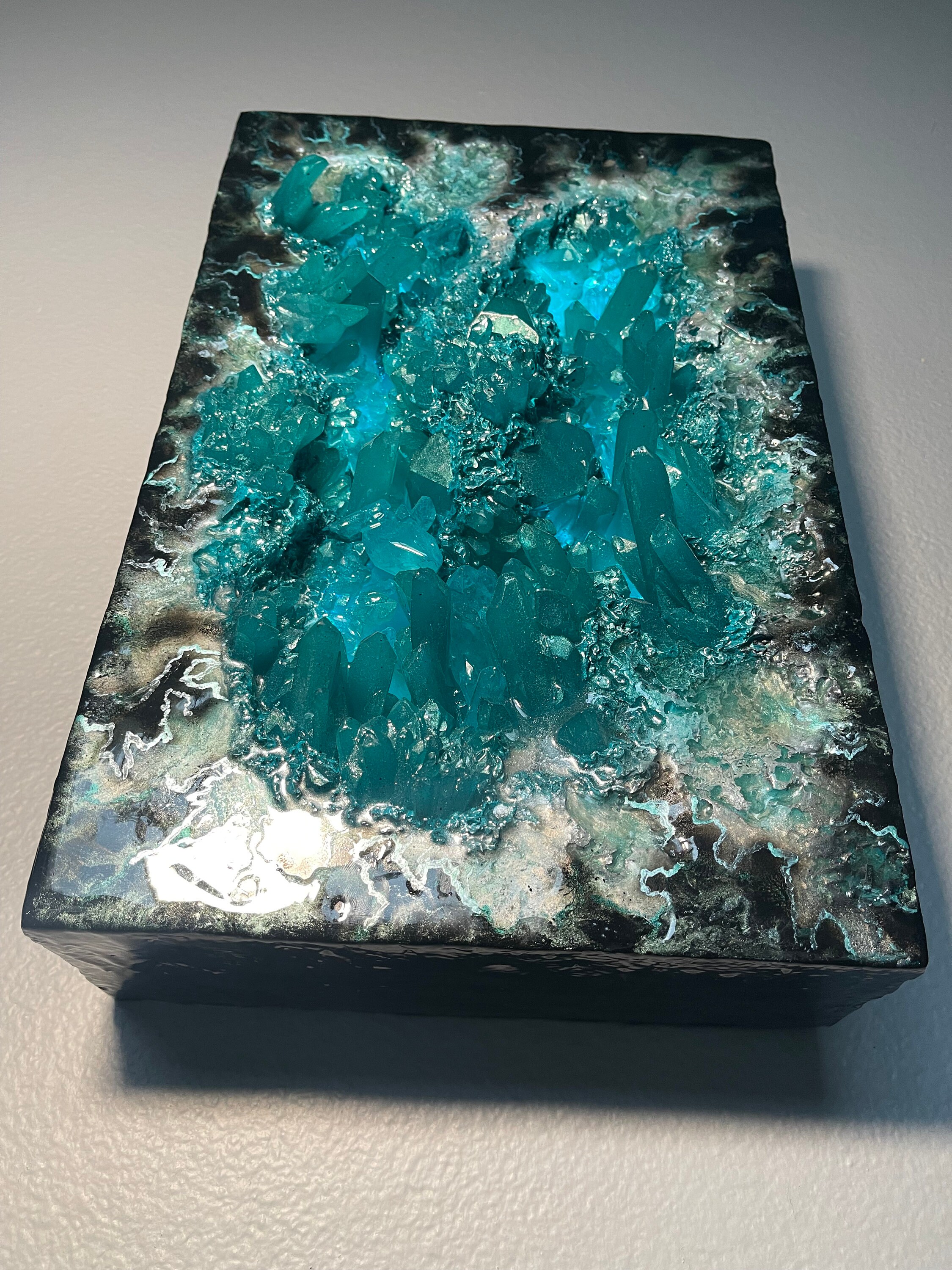 Turquoise Cluster Box, Geode Art, Quartz Crystals, Remote Controlled ...