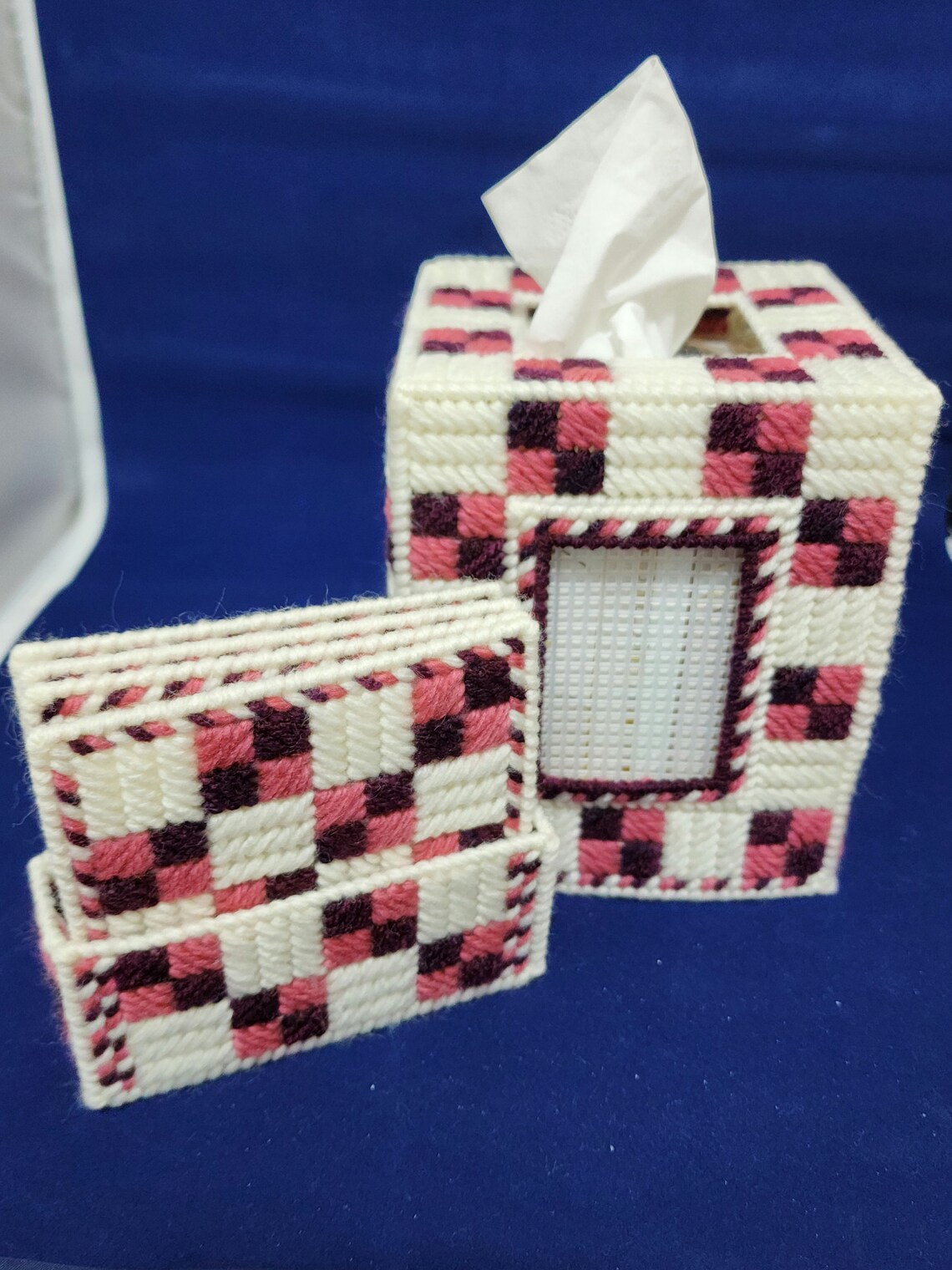 Plastic Canvas Tissue Box Cover W/ Picture Frames & Coasters - Etsy