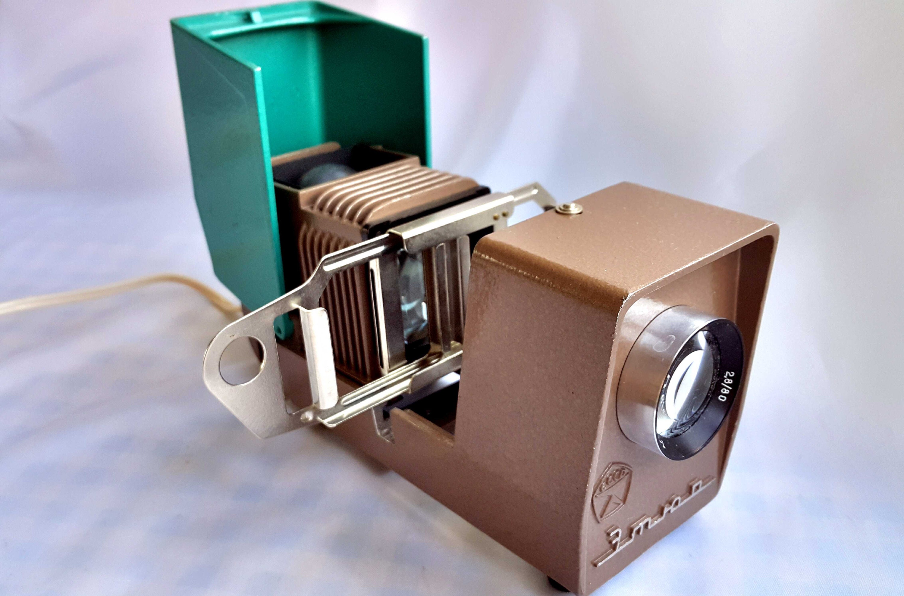 Old School Projector Manuel