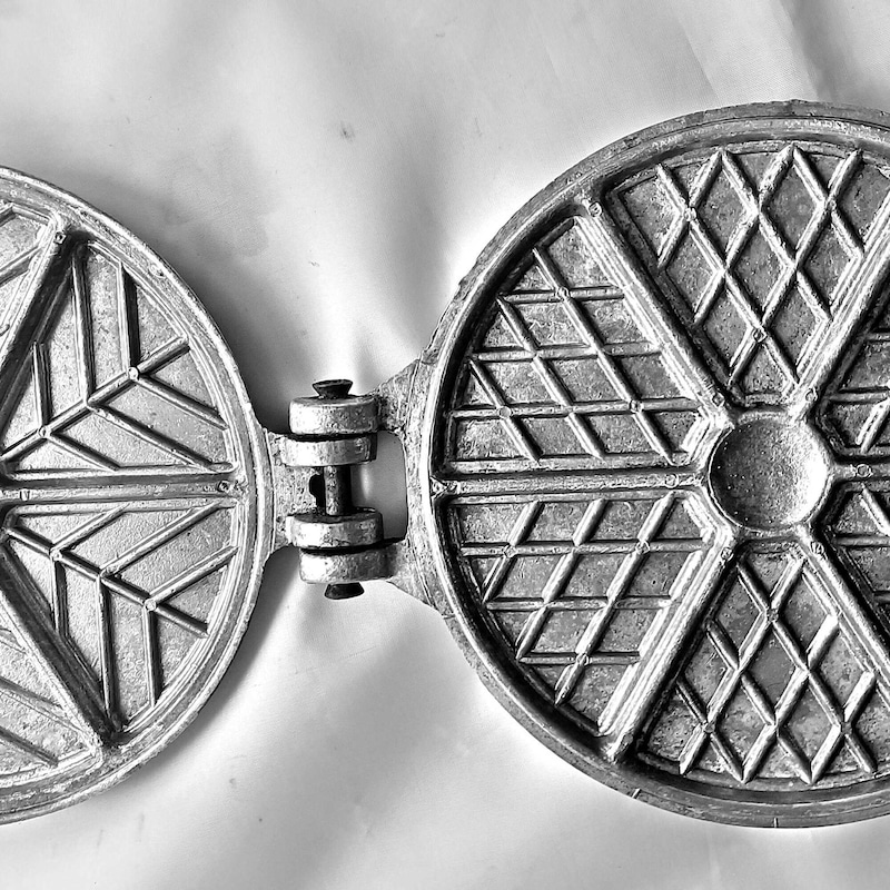 Cast Iron Pan Ussr - Etsy UK