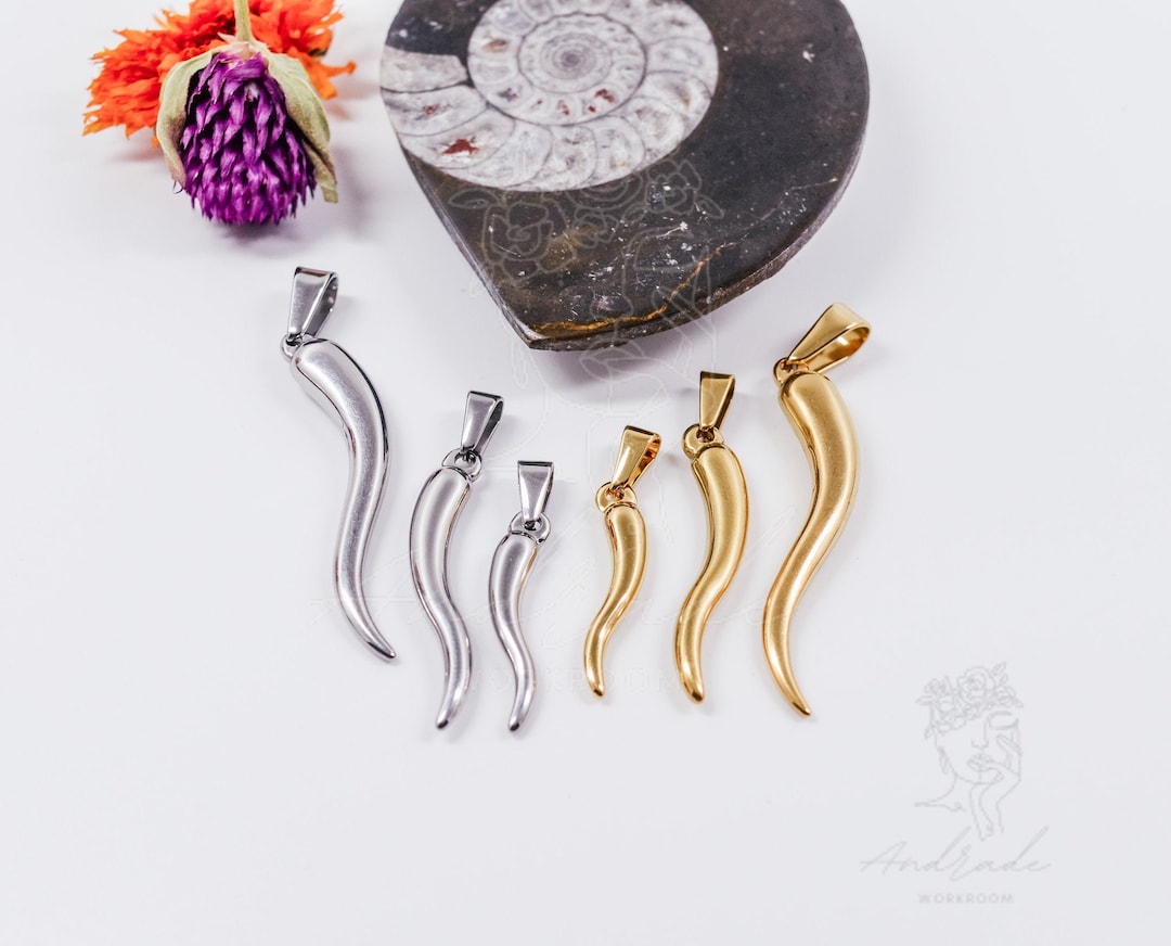 18k Gold Chili Charm | Gold Plated Italian Cornicello Chili Pepper ...