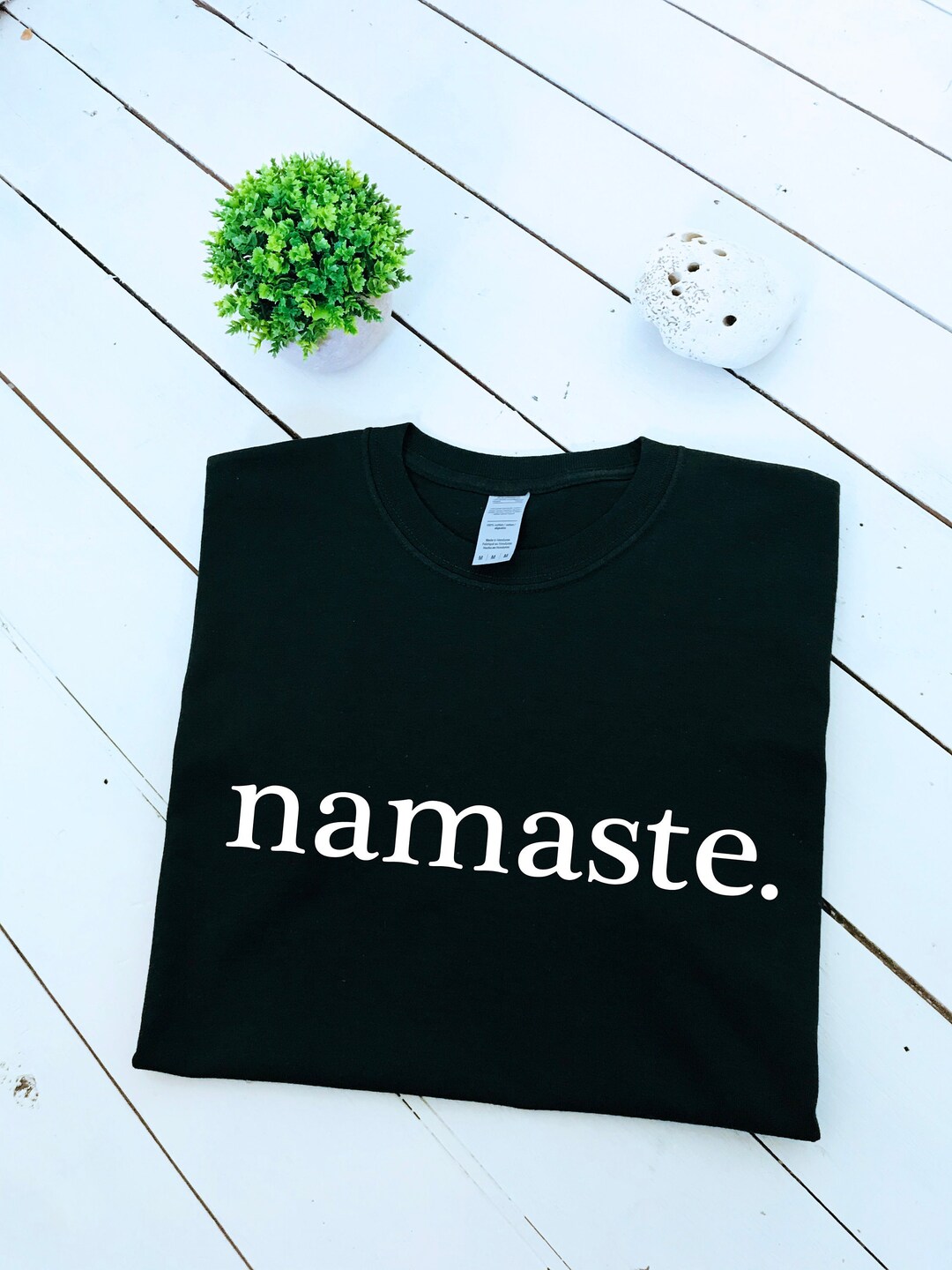 Namaste Print T-Shirt mit verschiedenen Grössen, unisex, 100% Baumwolle ...