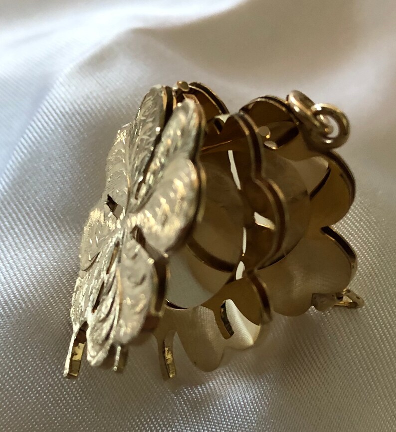14K Gold Large Clover Locket - Etsy