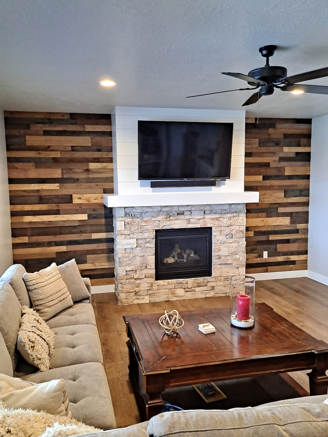 Reclaimed Wood Accent Wall - Dark Rustic Blend - 10sqft of Pallet Wall ...