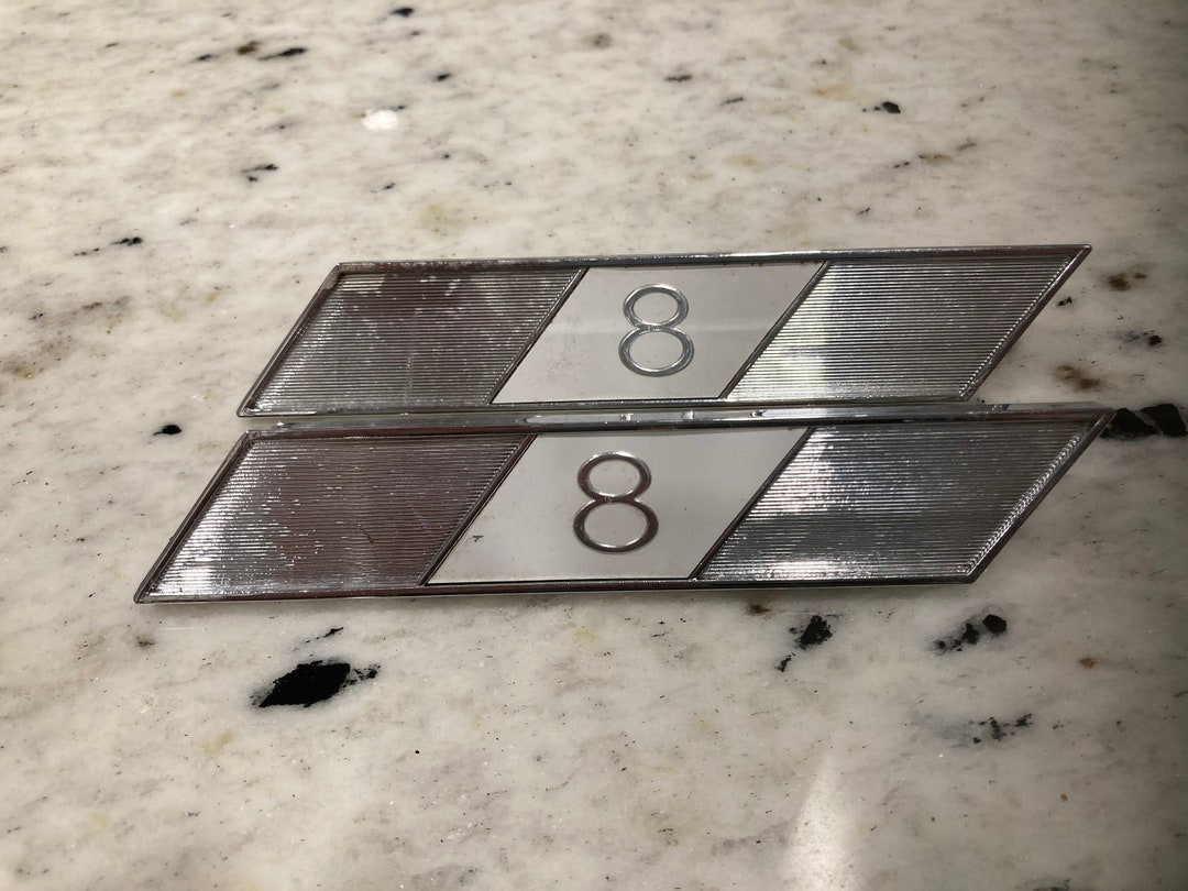 Studebaker Lark 8 Vintage Factory OEM Emblem 1360157 - Etsy