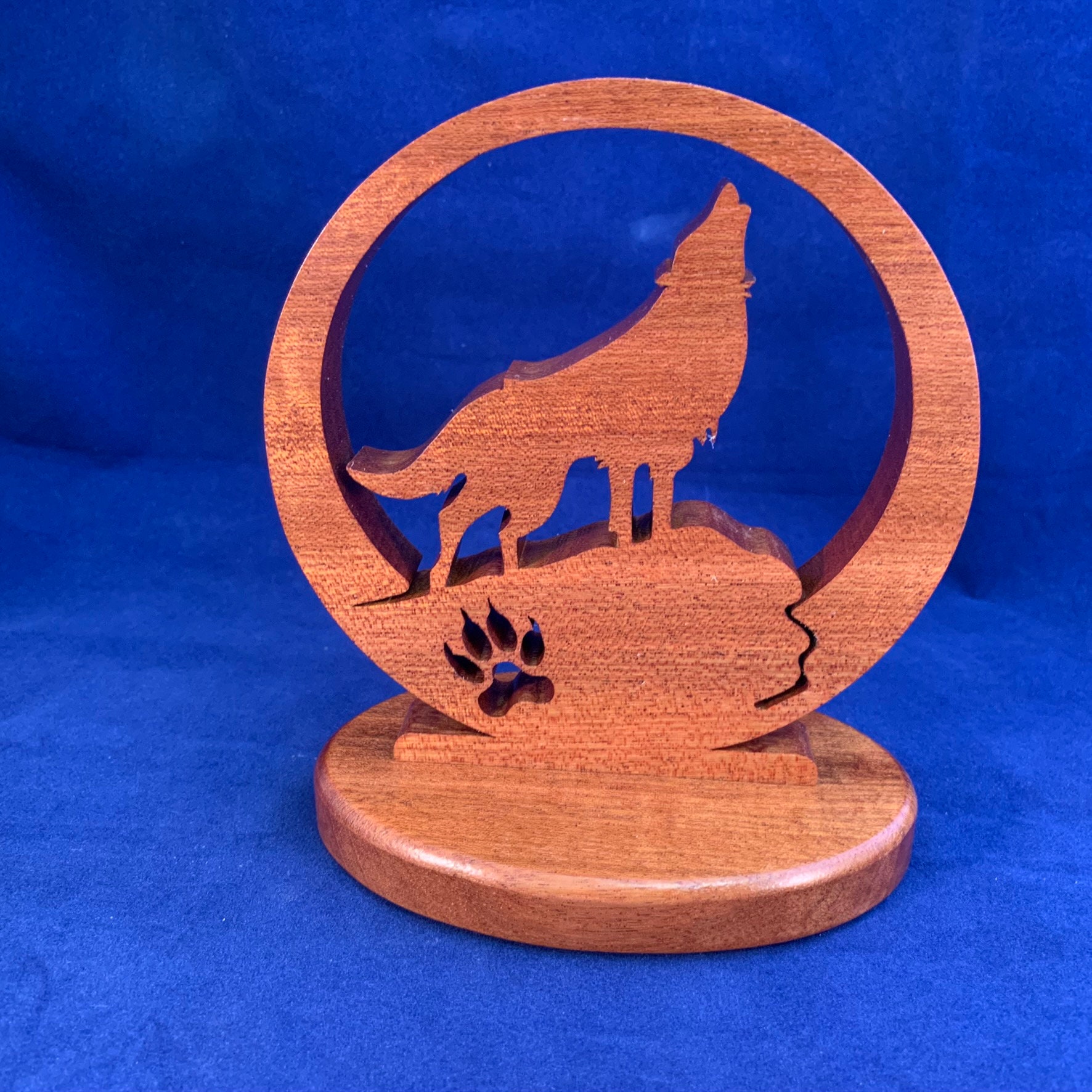 Howling Wolf Clock - Etsy