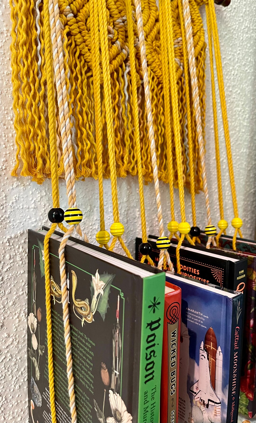 Bee Book Hanger / Hanging Bookshelf / Book Nook / Knotandtyet Hanging ...