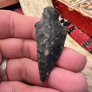 Woodland Period Beacon Island Arrowhead Found in Washington County ...