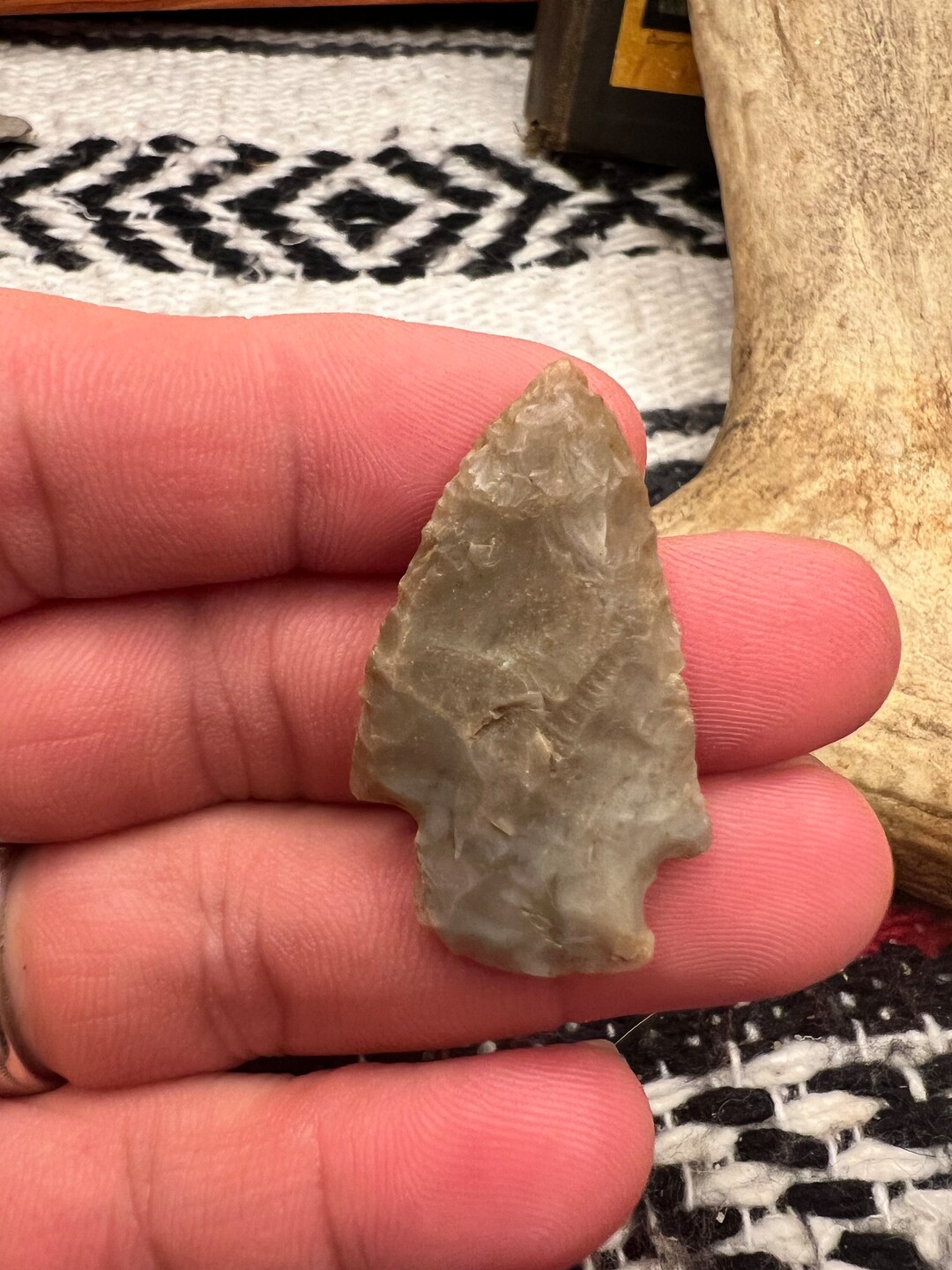 A Super Nice Little Archaic Kirk Arrowhead From Washington County ...