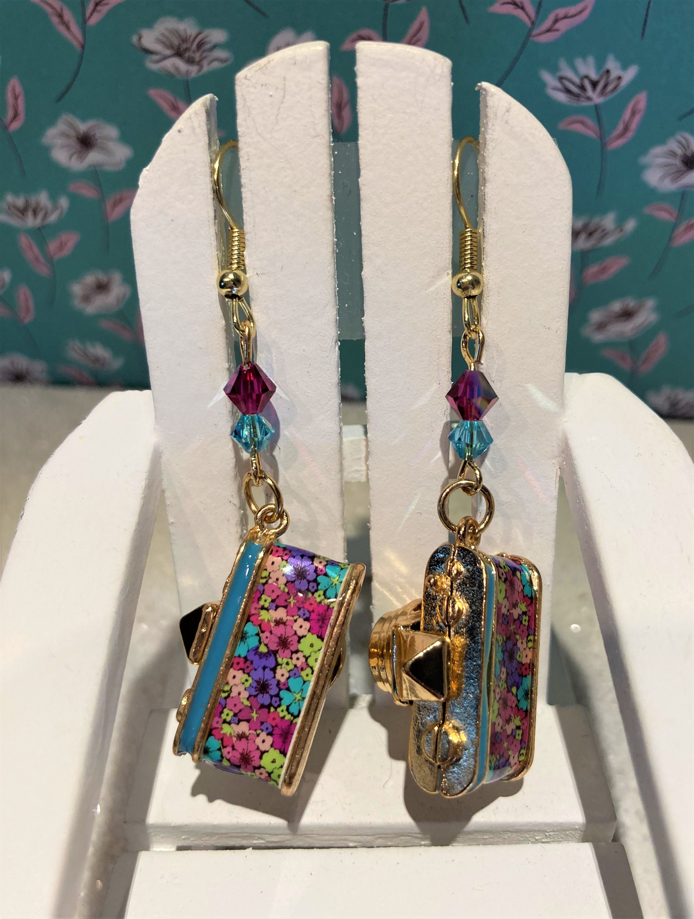 Pretty focus & Smile Camera Earrings: Metal Camera Charms Detailed in ...