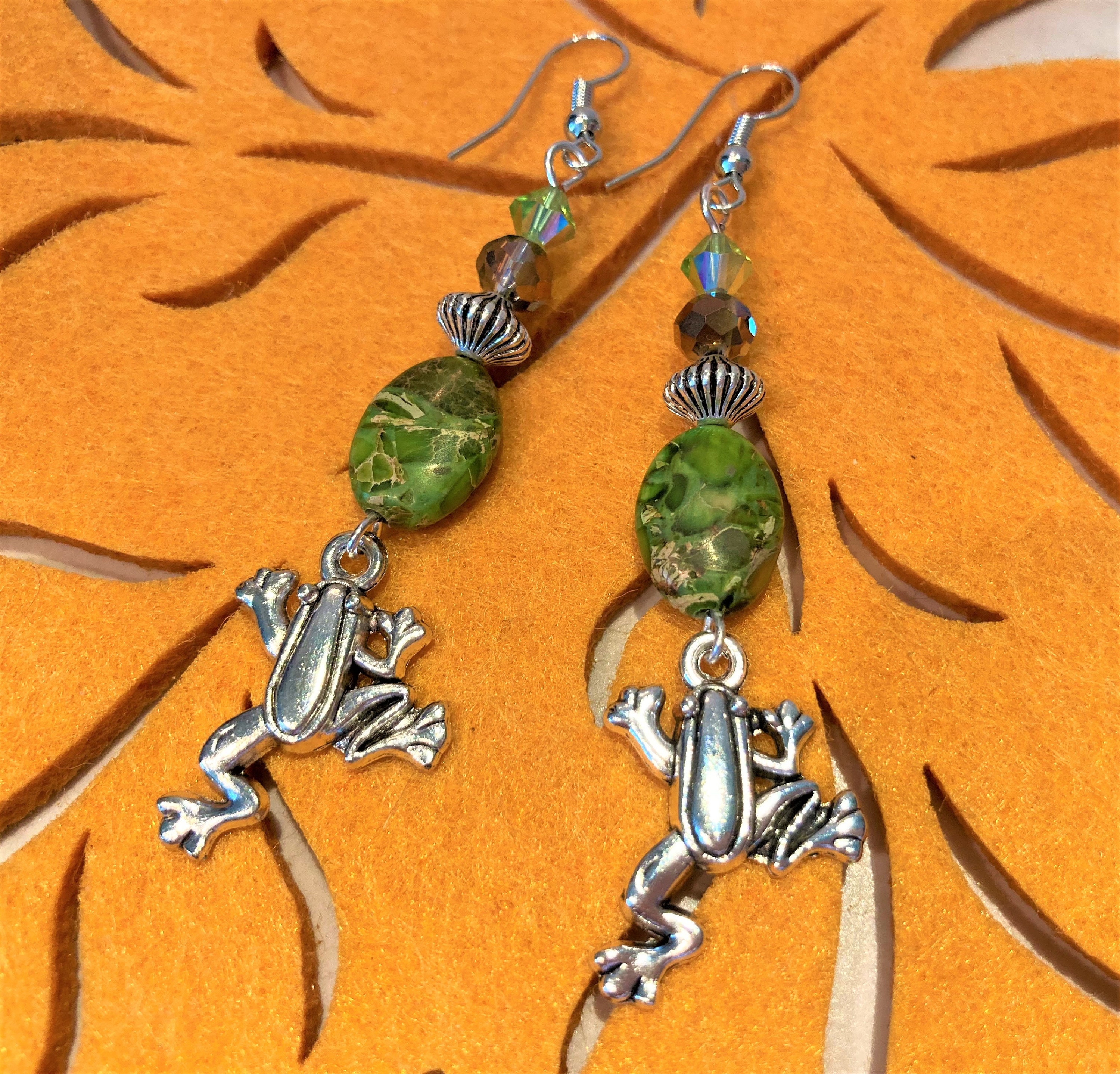 Love These happy Hoppers Frog Earrings Silver - Etsy