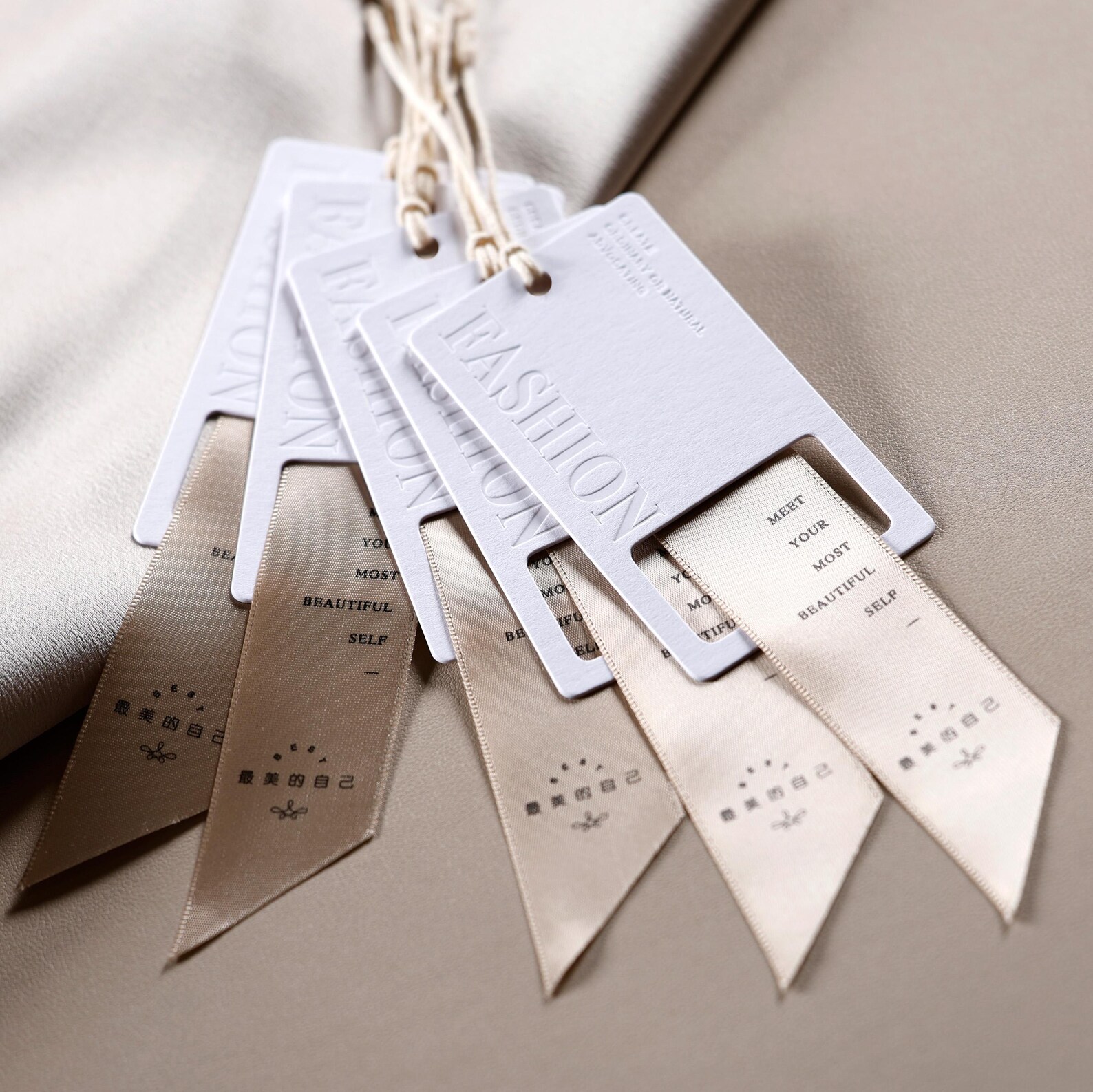 500 Custom White Hang Tags With Ribbon Paper Hang Tags, Clothing Swing ...