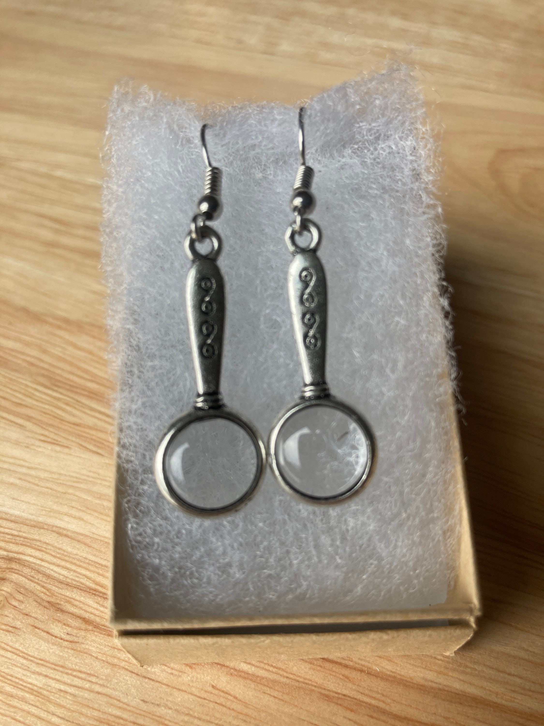 Magnifying Glass Charm Earring / Sleuth Detective True | Etsy